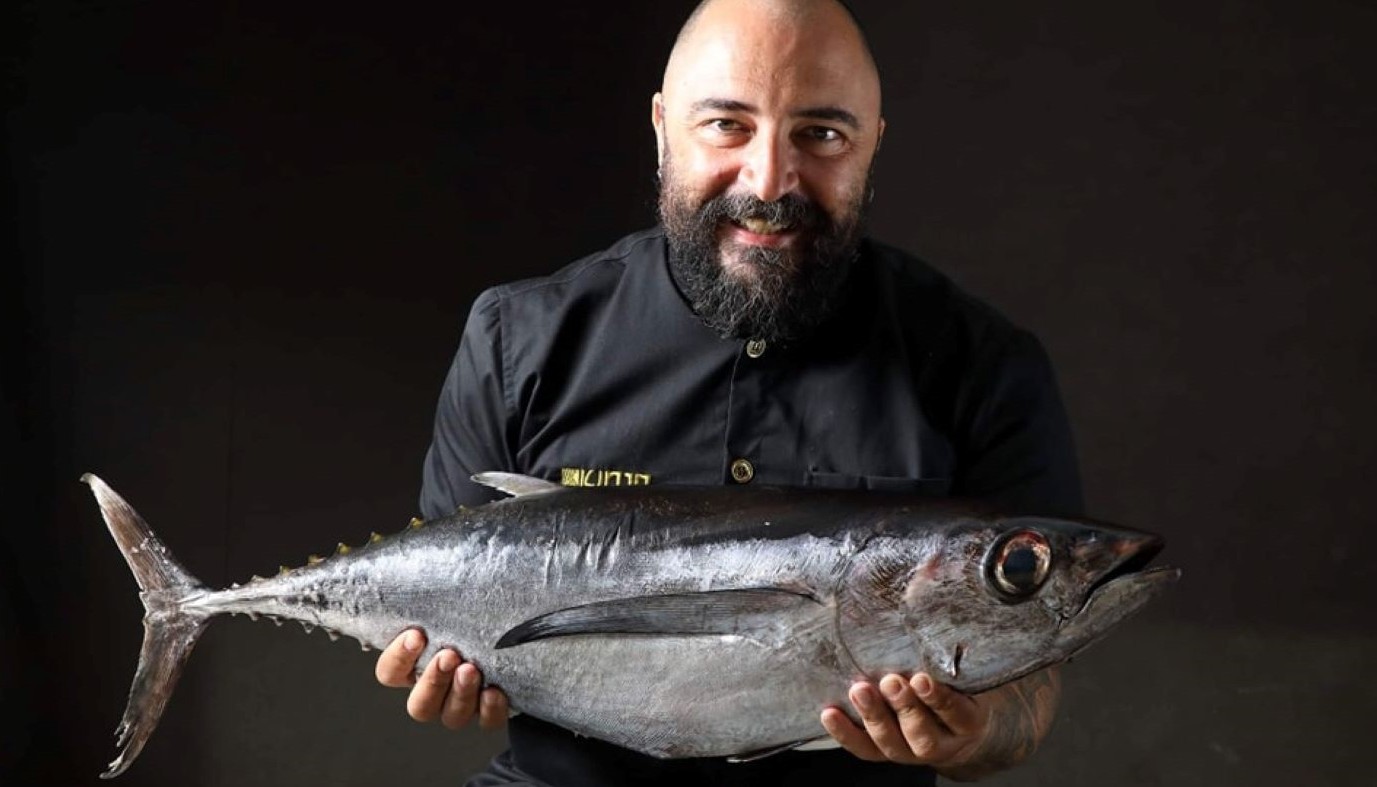 Kinjo, μια έκπληξη που καθιερώνεται χάρη και στην παρουσία του σεφ ...